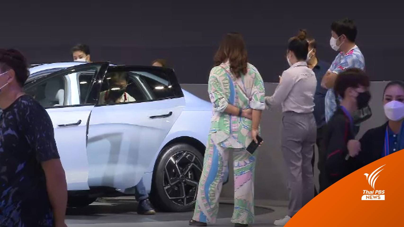 คปภ.เร่งหาข้อสรุปคุมเบี้ยประกันรถ EV | Thai PBS News ข่าวไทยพีบีเอส